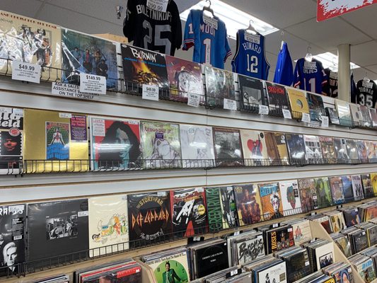 JAY’S CD & HOBBY - 17 Photos & 11 Reviews - 1421 22nd St, West Des ...
