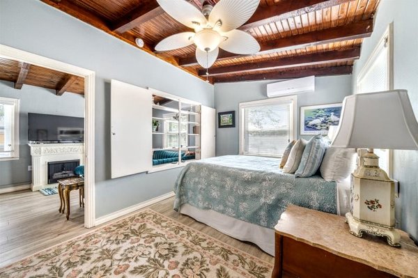 BAYSIDE BREEZE BNB - Updated October 2025 - 20 Photos - 306 Myrtle St ...