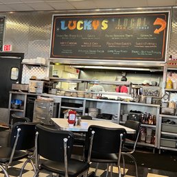 LUCKYS CAFE - Updated December 2024 - 471 Photos & 731 Reviews - 3531 ...