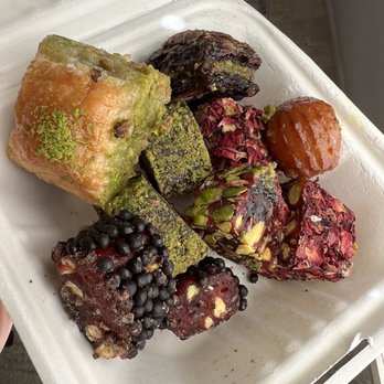 MIDDLE EAST MARKET - 256 Photos & 375 Reviews - 2054 San Pablo Ave ...