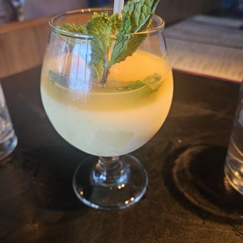 LINGER - Updated August 2024 - 3978 Photos & 4141 Reviews - 2030 W 30th ...