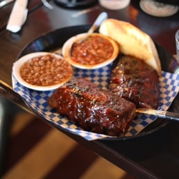 KAMINSKI’S SPORTS LOUNGE AND BBQ - Updated November 2024 - 395 Photos ...