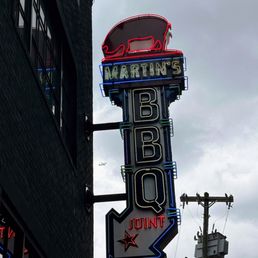 MARTIN’S BAR-B-QUE JOINT - Updated December 2025 - 4035 Photos & 3564 ...
