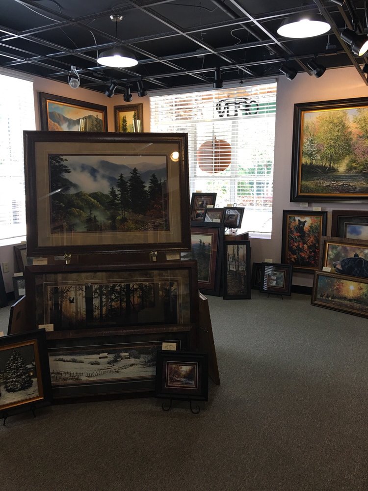 NEIL’S GALLERY - Updated July 2025 - 849 Glades Rd, Gatlinburg ...