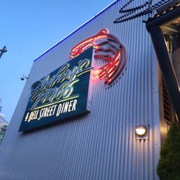 ANTHONY’S PIER 66 - Updated March 2025 - 845 Photos & 782 Reviews ...