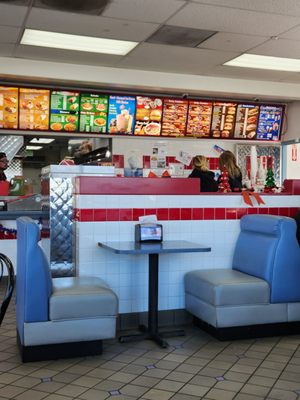 THE LUCKY GREEK - Updated December 2025 - 237 Photos & 384 Reviews ...