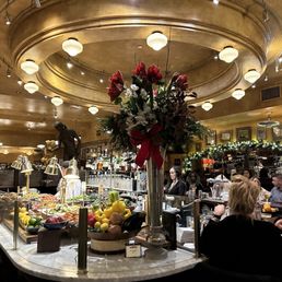 BOND 45 - Updated December 2025 - 1151 Photos & 1113 Reviews - 221 W ...