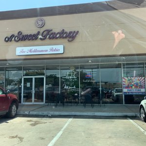 A SWEET FACTORY - 121 Photos & 68 Reviews - 3330 Hillcroft St, Houston ...