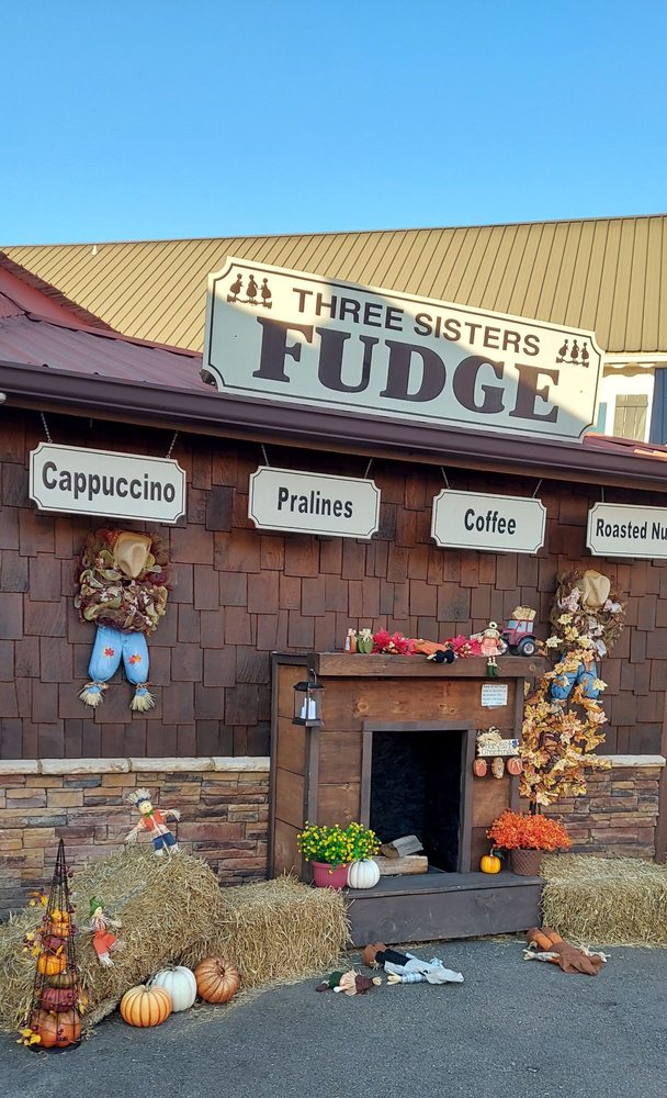THREE SISTERS FUDGE - Updated December 2024 - 39 Photos & 82 Reviews ...