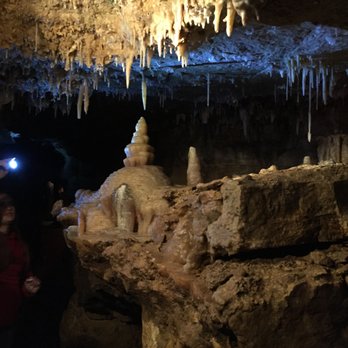 CRYSTAL LAKE CAVE - Updated June 2025 - 127 Photos & 29 Reviews - 6684 ...