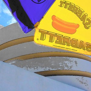 SABRETT HOT DOG STREET CART - Updated May 2025 - Corner of 6th Ave ...