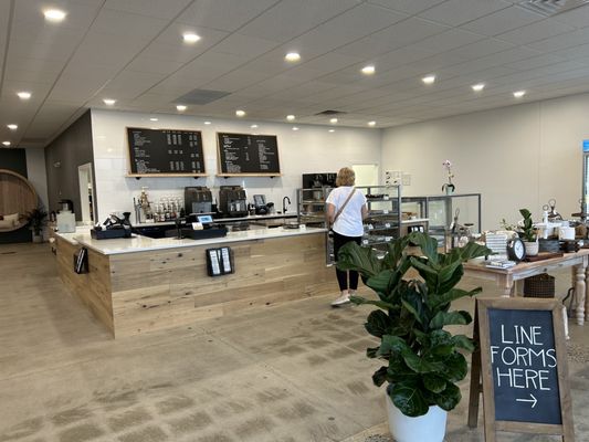 MILL 72 BAKE SHOP & CAFE - Updated July 2024 - 10 Photos - 1784 Quentin ...