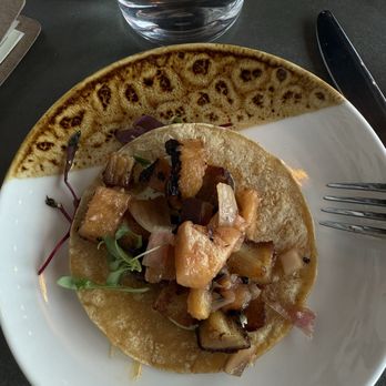 TRIUNE - Updated July 2025 - 128 Photos & 47 Reviews - 1656 Washington ...