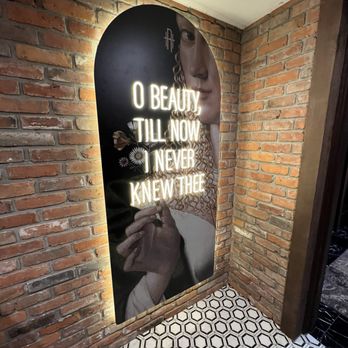 JANEVCA KITCHEN & LOUNGE - Updated March 2025 - 19 Photos - 429 Lampson ...