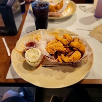 PIER 11 BOILING SEAFOOD & BAR - Updated December 2025 - 58 Photos & 70 ...