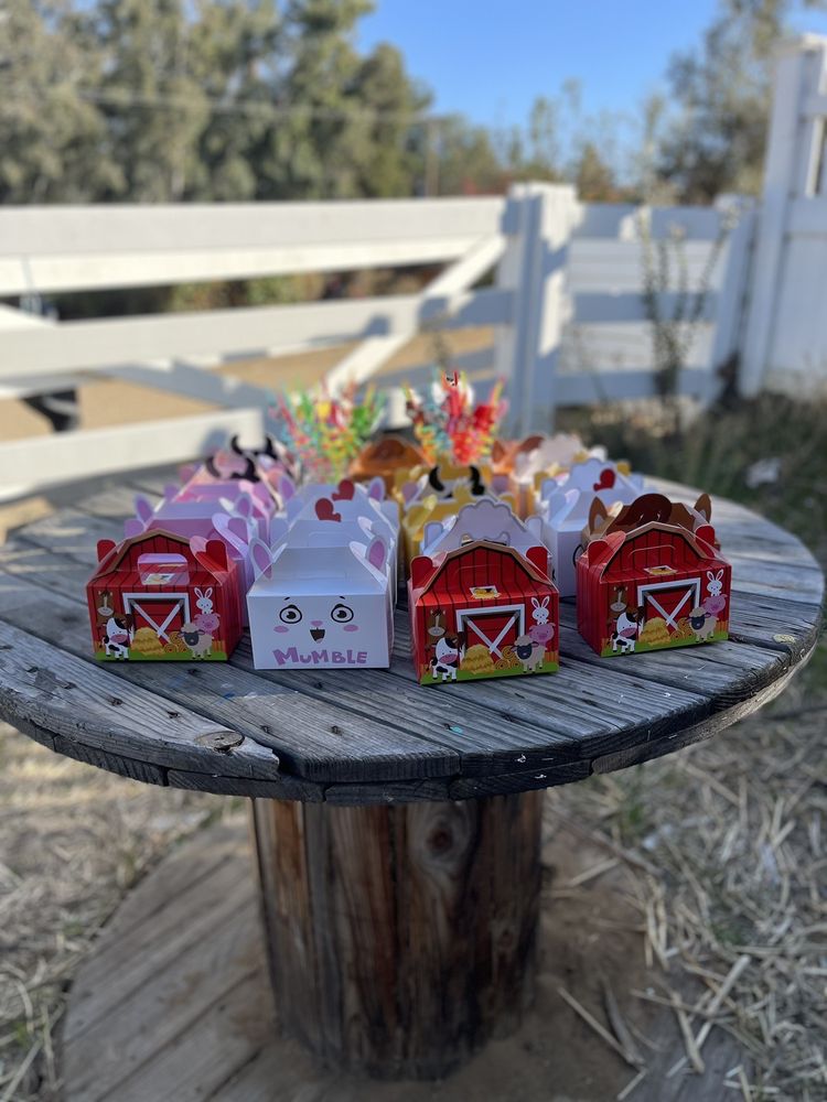 THE DINGLE FAMILY FARM AND STABLES - Updated November 2025 - 555 Photos ...