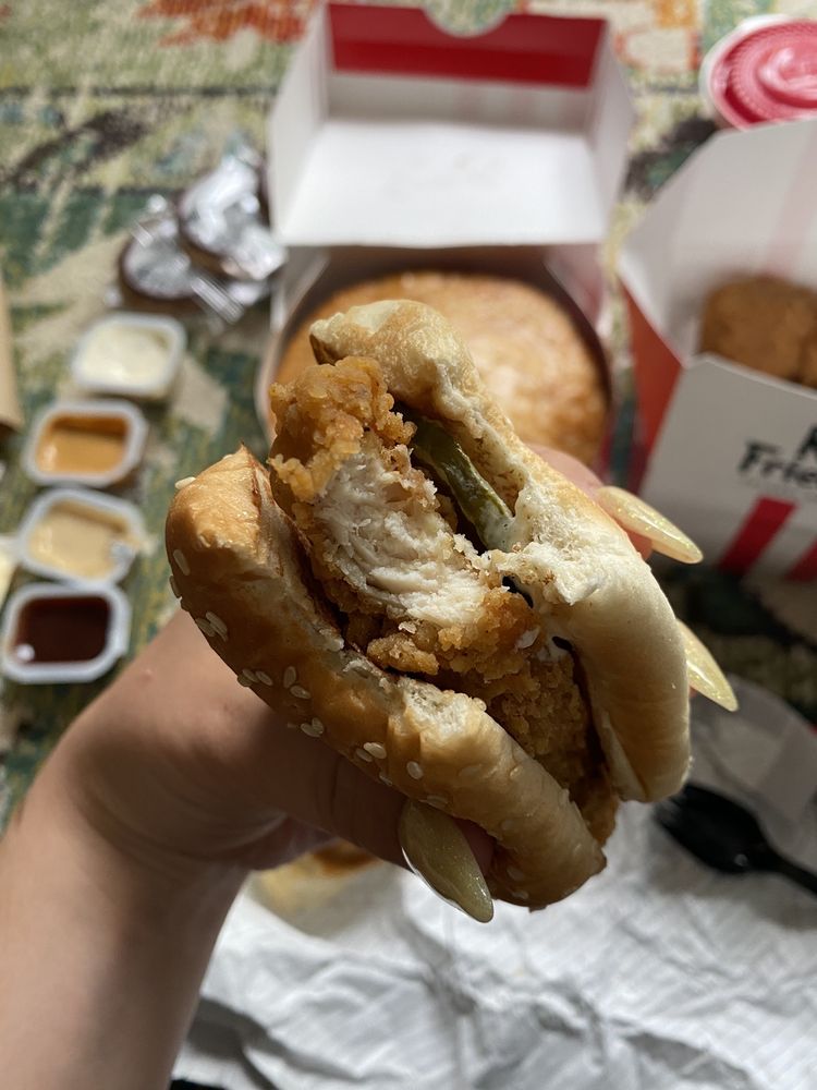 KFC - Updated August 2025 - 34 Photos & 106 Reviews - 4011 196th St SW ...