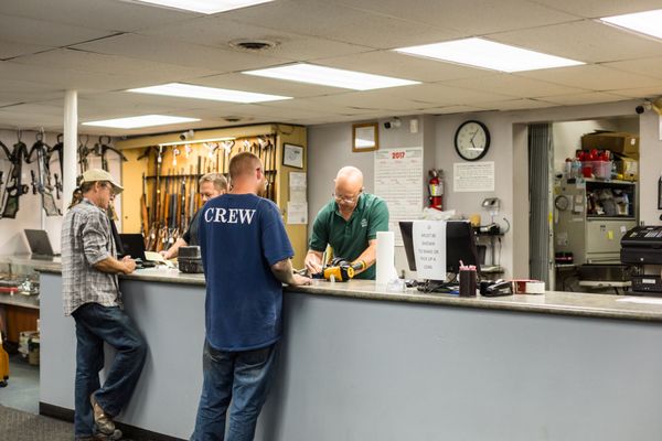 MR. PAWN SHOP - Updated November 2025 - 26 Photos - 1340 Linden Ave ...