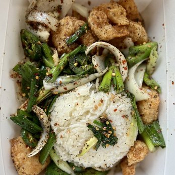 GOLDEN TRIANGLE ASIAN FUSION - Updated October 2024 - 289 Photos & 75 ...