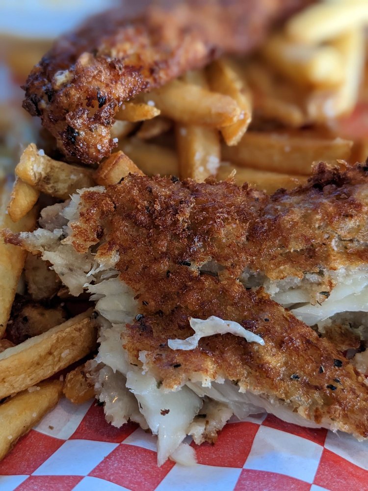 PACIFIC INN PUB - Updated December 2025 - 261 Photos & 453 Reviews ...