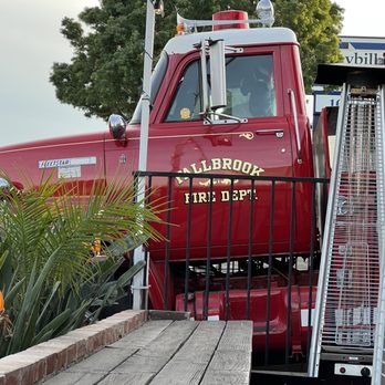 FIREHOUSE QUE & BREW - Updated July 2024 - 327 Photos & 555 Reviews ...