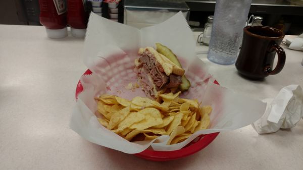 RED SQUIRREL - 11 Photos & 27 Reviews - 918 Dalton Ave, Cincinnati, OH ...