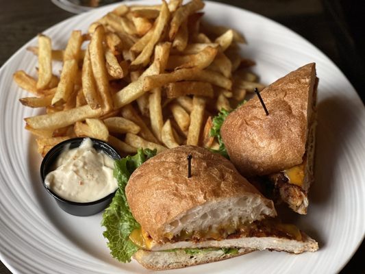 MYSTIC ROGUE IRISH PUB - Updated August 2025 - 204 Photos & 54 Reviews ...