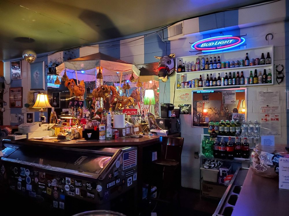 CAROUSEL LOUNGE - 90 Photos & 77 Reviews - Lounges - 1110 E 52nd St ...