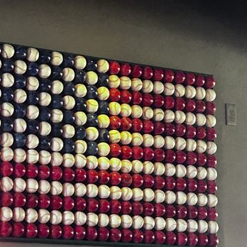 RED ROBIN GOURMET BURGERS AND BREWS - Updated May 2025 - 546 Photos ...