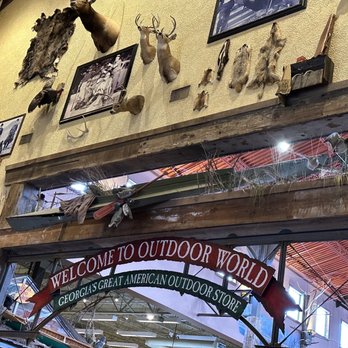 BASS PRO SHOP OUTDOOR WORLD - Updated May 2026 - 59 Photos & 97 Reviews ...