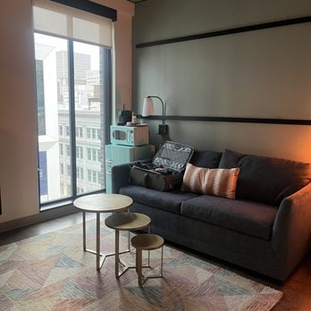 MOXY PORTLAND DOWNTOWN - Updated December 2025 - 366 Photos & 140 ...