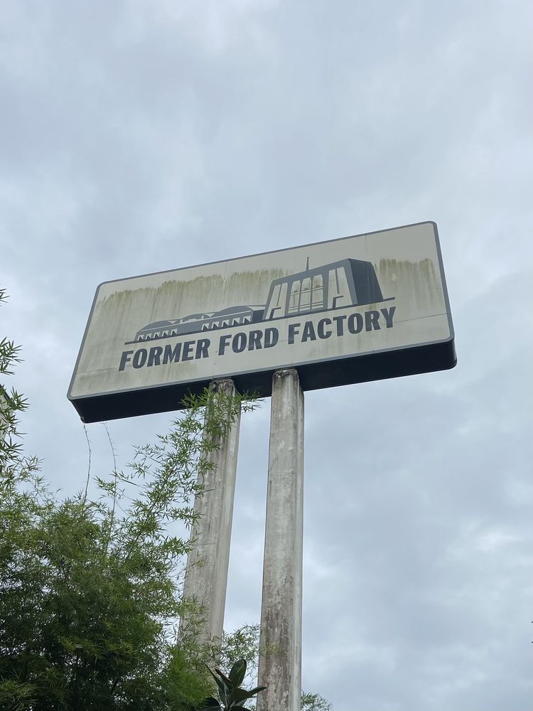MEMORIES AT OLD FORD FACTORY - Updated December 2025 - 44 Photos - 351 ...