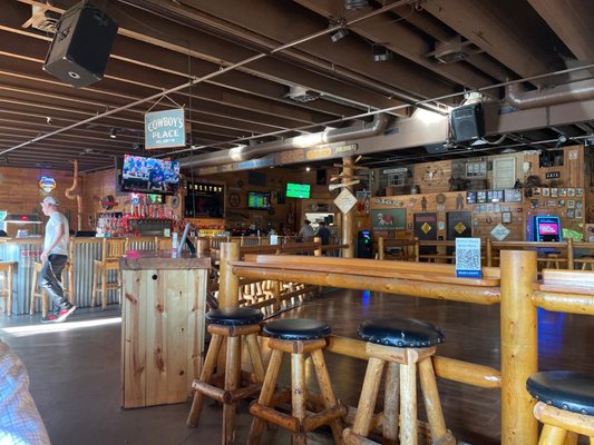 BUSHWHACKERS - Updated January 2026 - 33 Photos & 118 Reviews - 8200 SW ...