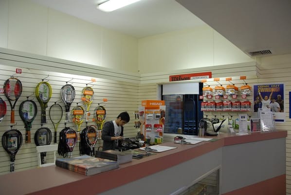 ITENNIS - Updated June 2024 - 32 Photos & 19 Reviews - 1201 Potrero Ave ...