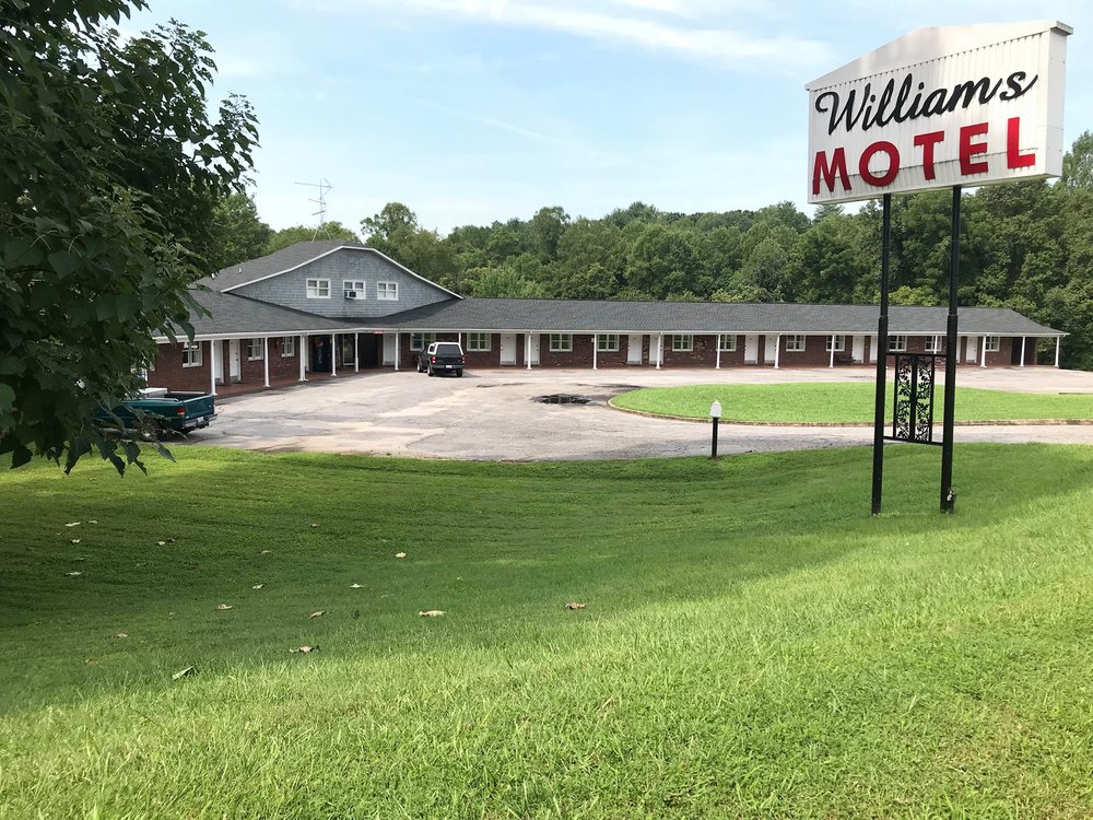 WILLIAMS MOTEL - 107 Boone Trl, North Wilkesboro, North Carolina ...