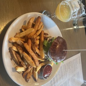HAYMAKER BAR AND KITCHEN - 296 Photos & 363 Reviews - Gastropubs - 252 ...