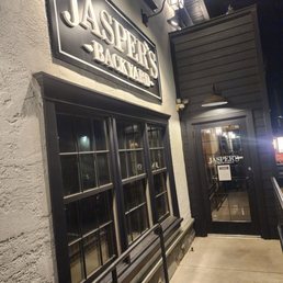 JASPER’S BACKYARD - Updated December 2025 - 367 Photos & 415 Reviews ...