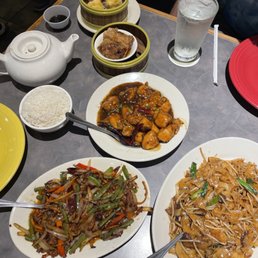 GOLDEN WOK - Updated December 2025 - 1070 Photos & 962 Reviews - 8822 ...