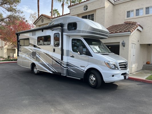 GIANT RV - Updated November 2025 - 200 Photos - 348 Reviews - 11111 ...