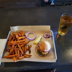 American (New) - KAWEAH BREWING TAPROOM AND RESTAURANT - 138 Photos ...
