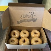 EIGHTY 8 DONUTS CAFE - 46 Photos & 18 Reviews - 225 Federal St ...