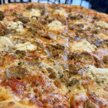 SKY’S PIZZA PIE - Updated January 2026 - 27 Photos & 27 Reviews - 4275 ...