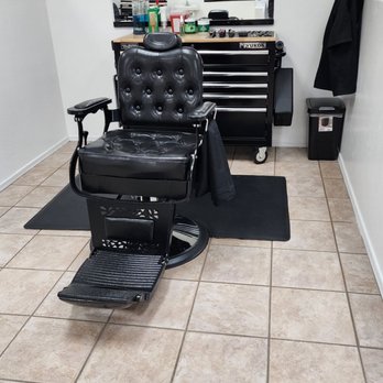FORTUNA BARBERSHOP - Updated December 2025 - 12 Photos - 11710 S ...