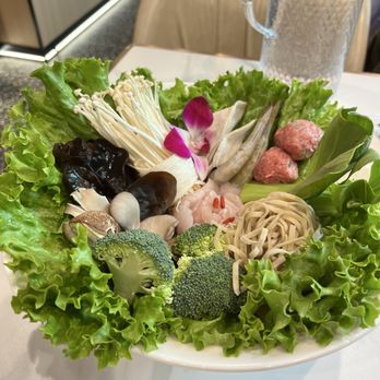 QIAO LIN HOTPOT - CHICAGO DOWNTOWN - Updated June 2025 - 283 Photos ...