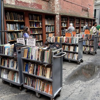 BRATTLE BOOK SHOP - Updated August 2025 - 254 Photos & 186 Reviews - 9 ...
