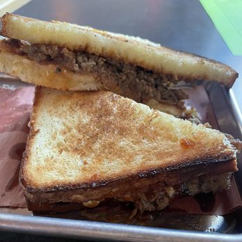 HEADS AND TAILS BARBECUE - Updated August 2024 - 74 Photos & 31 Reviews ...