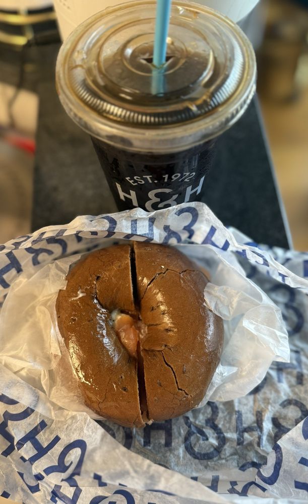 H&H BAGELS - Updated December 2025 - 31 Photos & 31 Reviews - 601 K St ...
