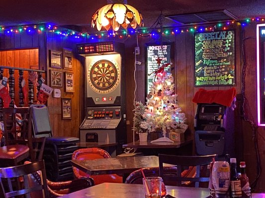 MAXDONS BAR AND GRILL - Updated January 2026 - 112 Photos & 220 Reviews ...