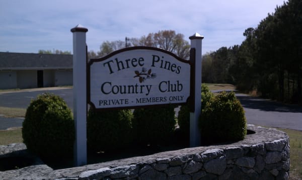THREE PINES COUNTRY CLUB - Updated January 2026 - 255 Plantation Dr ...