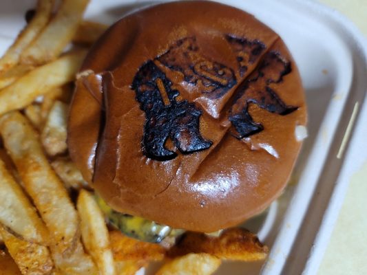 ALASKAN BURGER & BREW - Updated October 2025 - 141 Photos & 160 Reviews ...